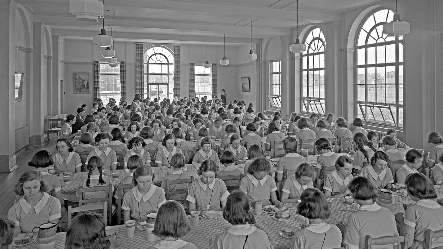 THÉRÈSE ET ISABELLE Violette Leduc / Marie Fortuit - Théâtre de la ...